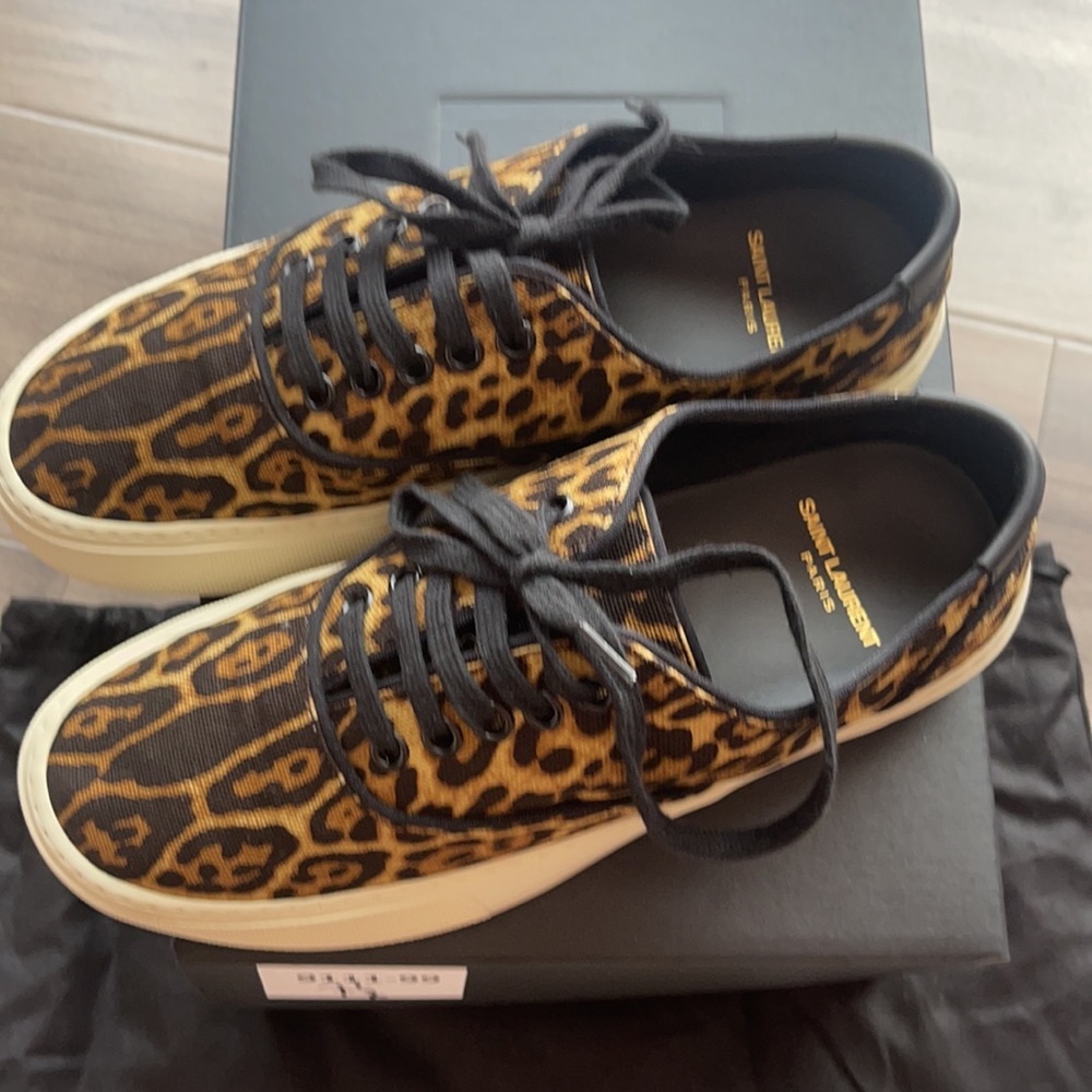 100% Auth Saint Laurent Venice Cheetah-Print Canvas S… - Gem